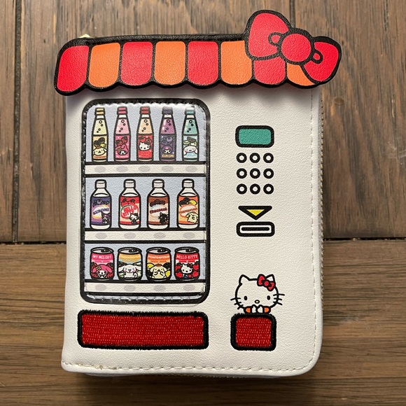 Sanrio | Bags | Sanrio Hello Kitty And Friends Vending Machine Wallet ...